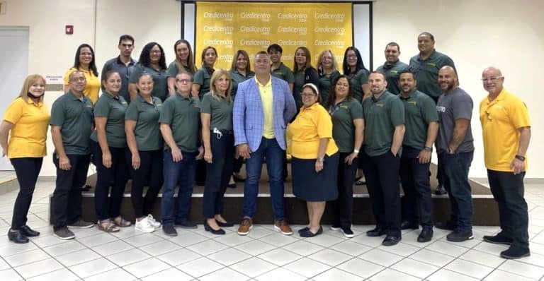 Este es el excelente personal de Credicentro-Coop en Toa Baja y Bayamón ...